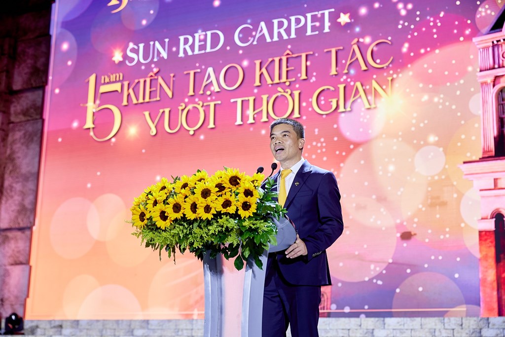 Sun Red Carpet - Xúc cảm bùng nổ về 15 năm Sun Group